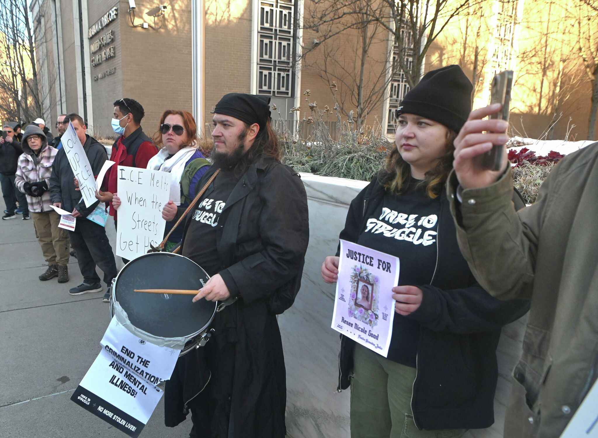 Old Lyme High School boys basketball beats Grasso Tech in CIAC semis