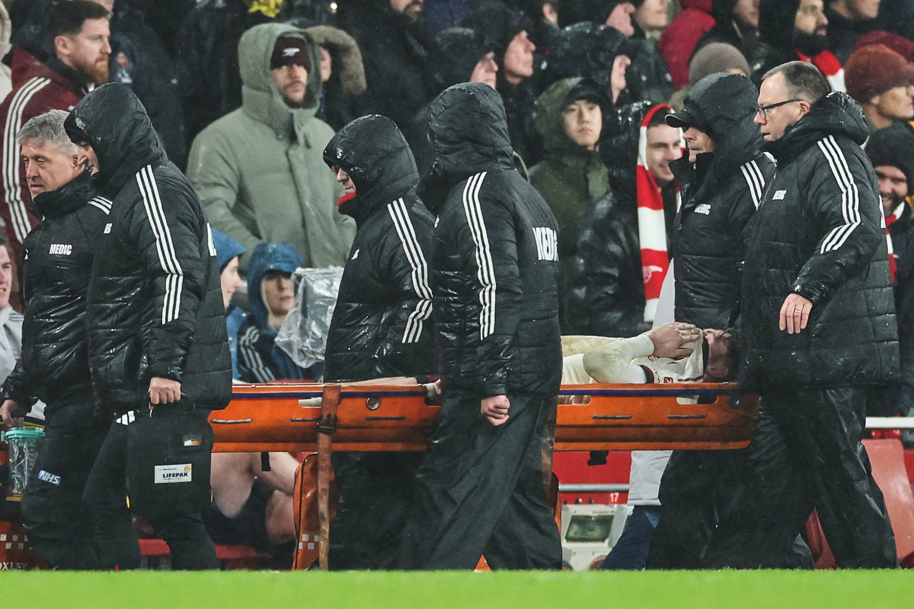 Liverpool defender Conor Bradley sustains significant knee injury