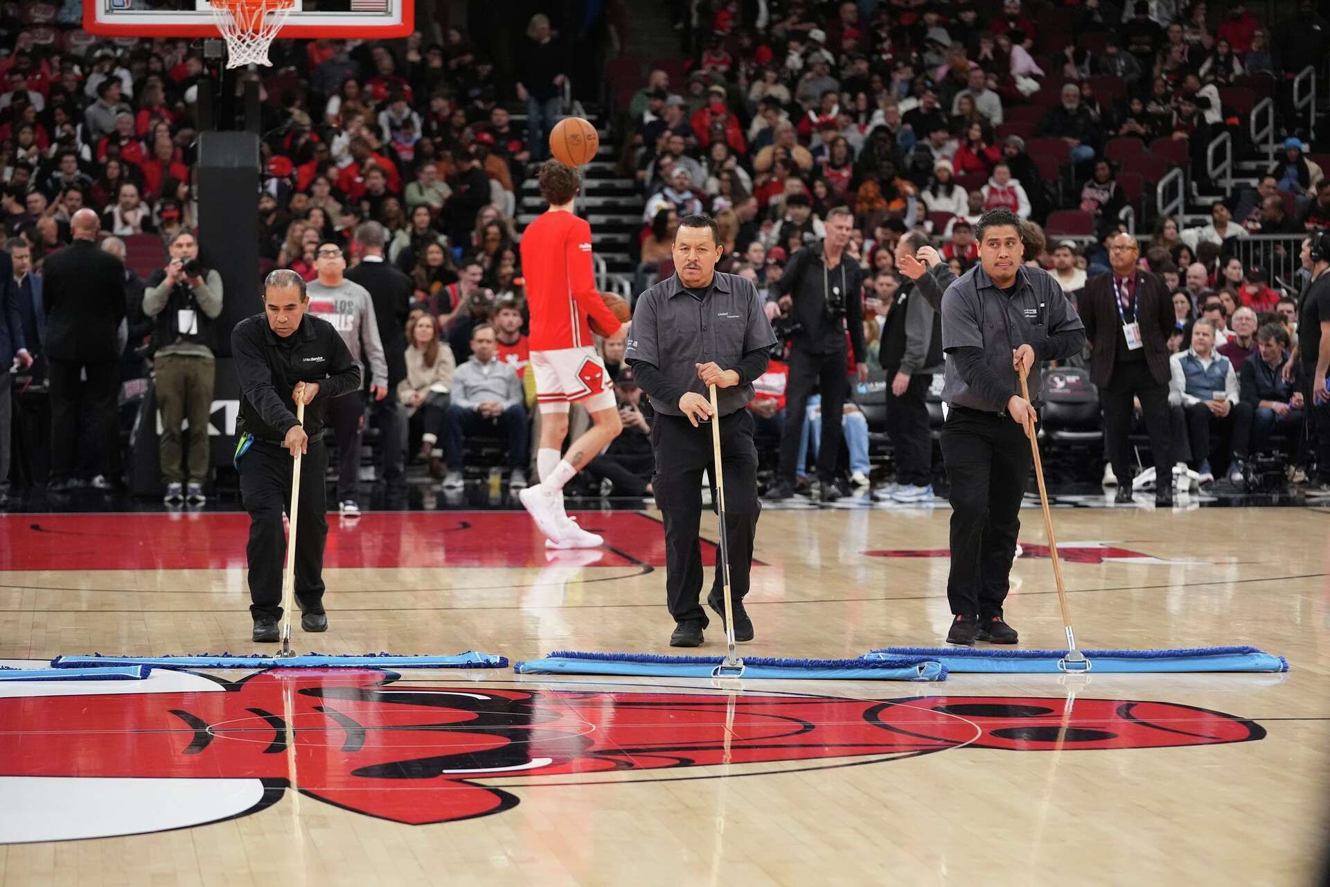 Heat-Bulls game at the United Center postponed due to condensation on ...