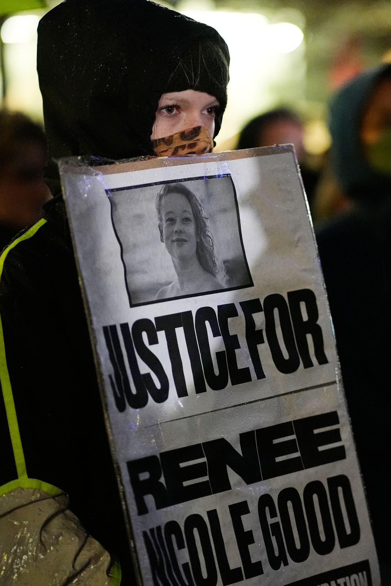 Minnesota shooting videos challenge administration narrative, policing ...