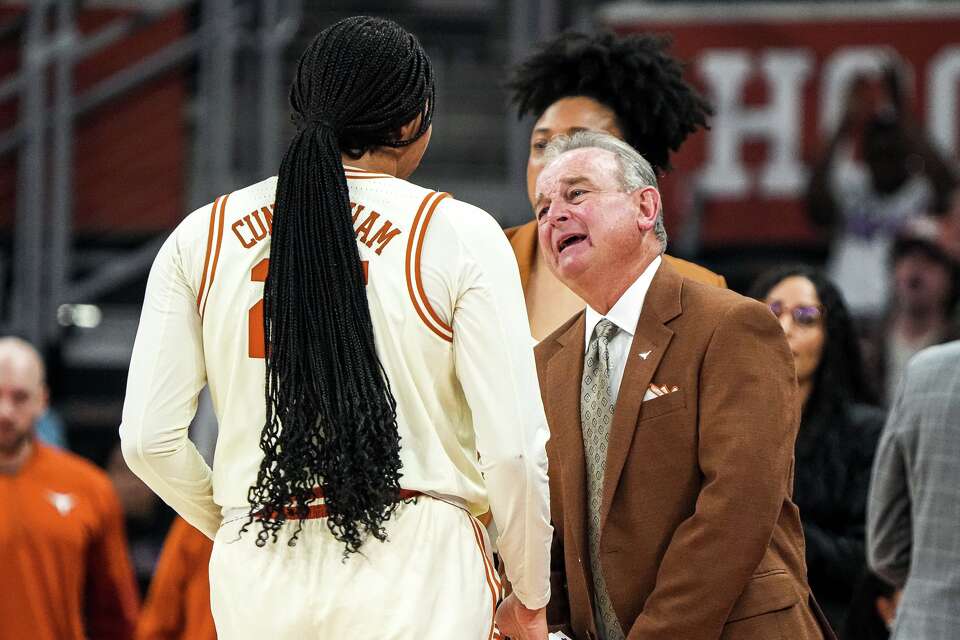 Texas women's basketball addresses Breya Cunningham's foul trouble