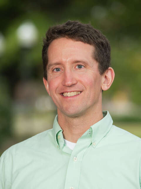 Yale, UConn experts respond to protein push in new food pyramid