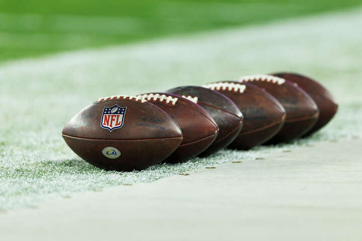 Where to watch Texans vs Steelers: Time, TV channel for Wild Card game