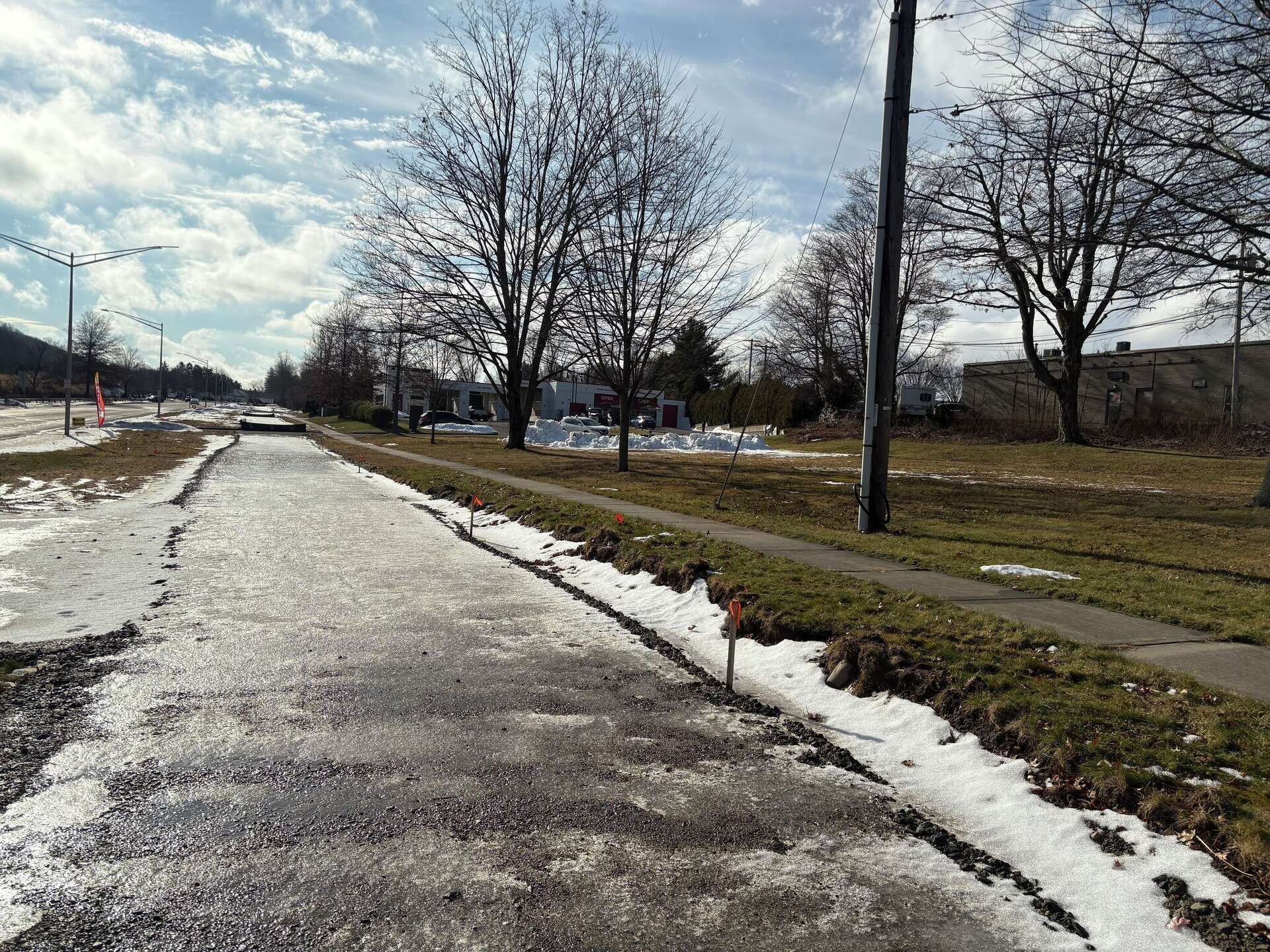 Meriden's Research Parkway trail expected to be completed by June