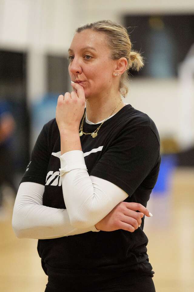Last serve: Olympic volleyball star Jordan Larson announces this is her ...