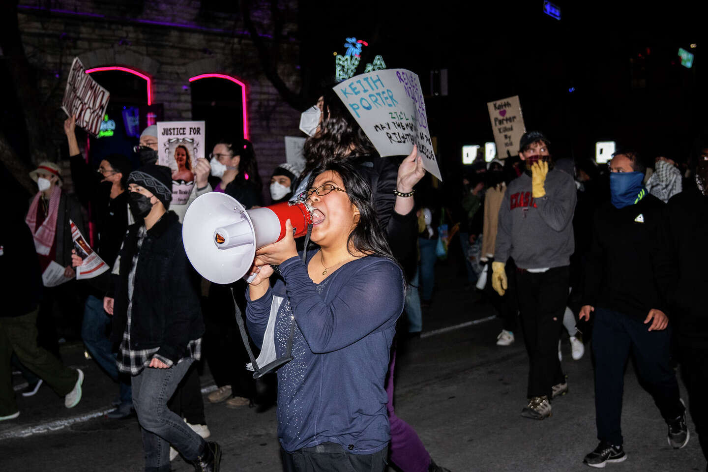 Austin police arrest 5 after ICE protest blocks downtown streets