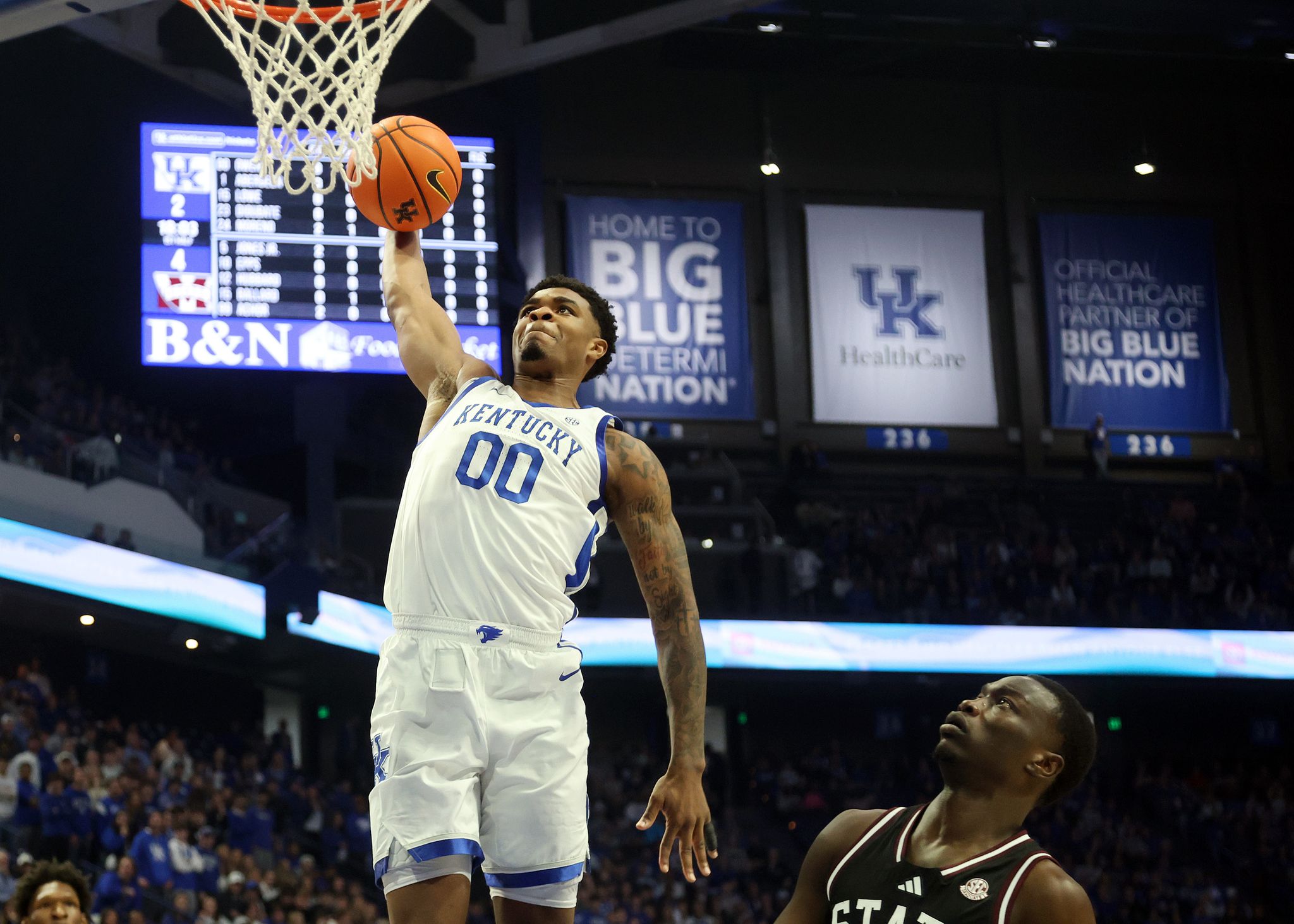 Oweh scores 22, Moreno adds 17 to help Kentucky beat Mississippi State ...