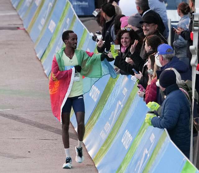Aramco Houston Half Marathon: Habtom Samuel sets course record