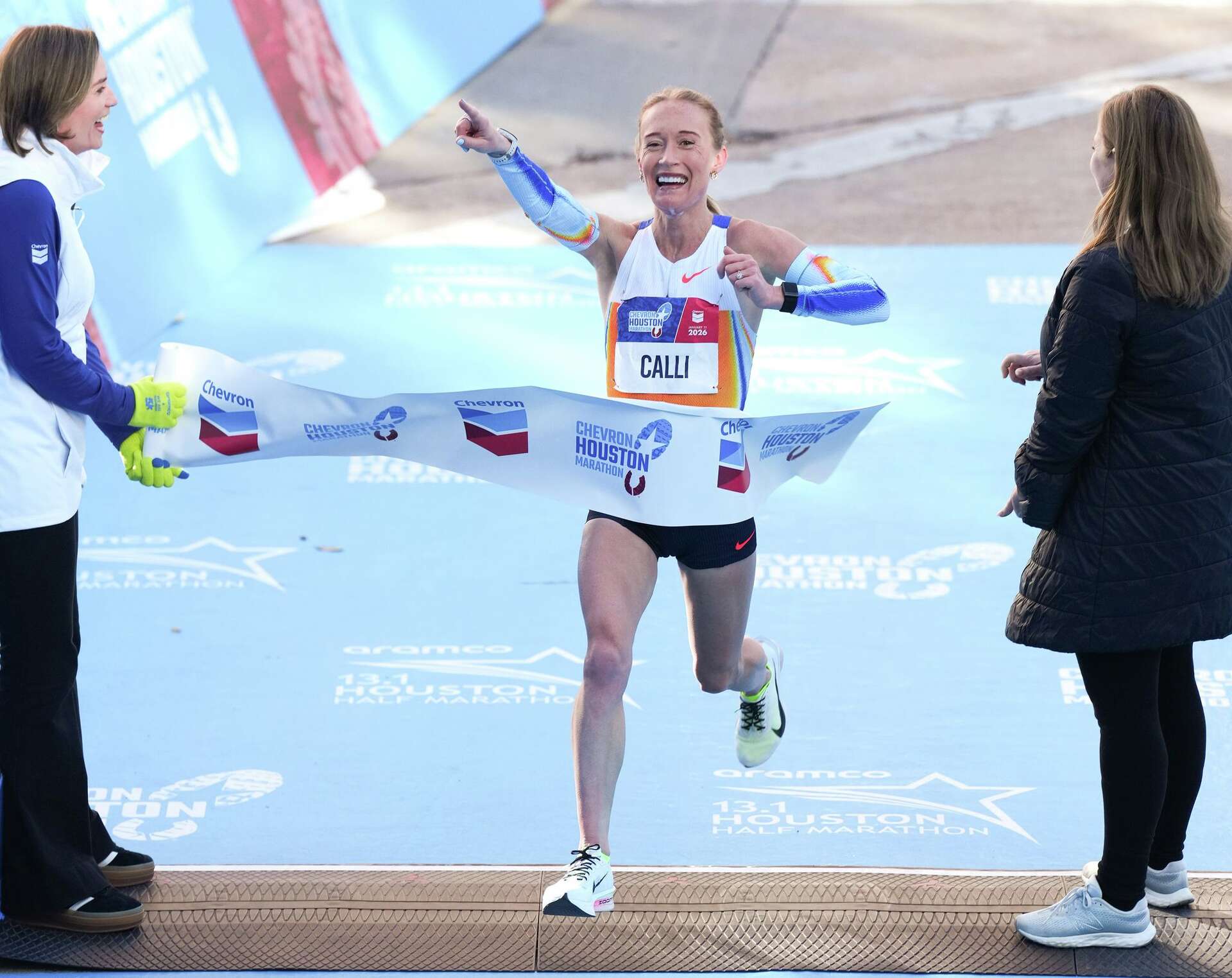 Chevron Houston Marathon: Calli Hauger-Thackery wins women's race