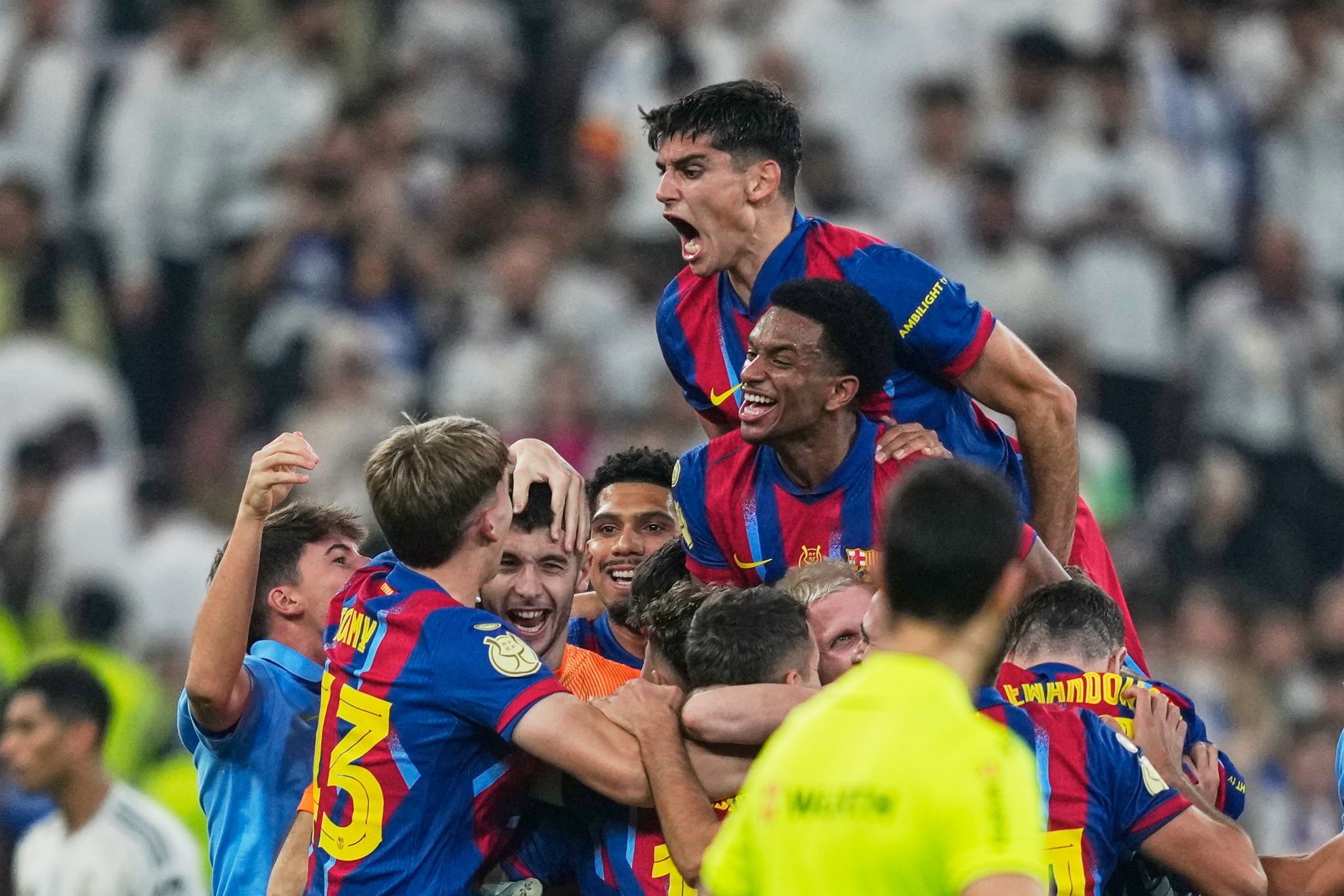 Barcelona conquista la Supercopa de España al vencer nuevamente al Real ...