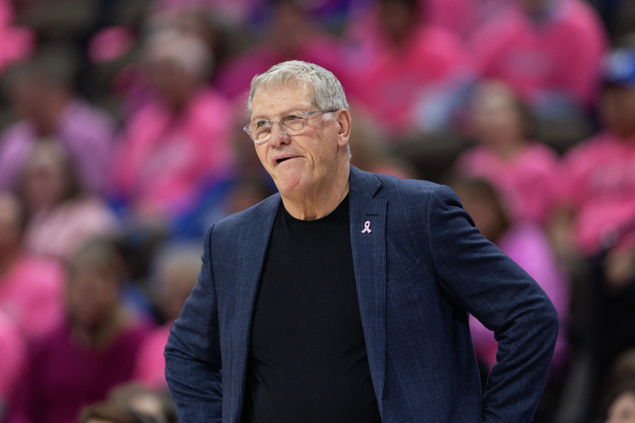 UConn women's basketball still atop Carl Adamec's AP ballot