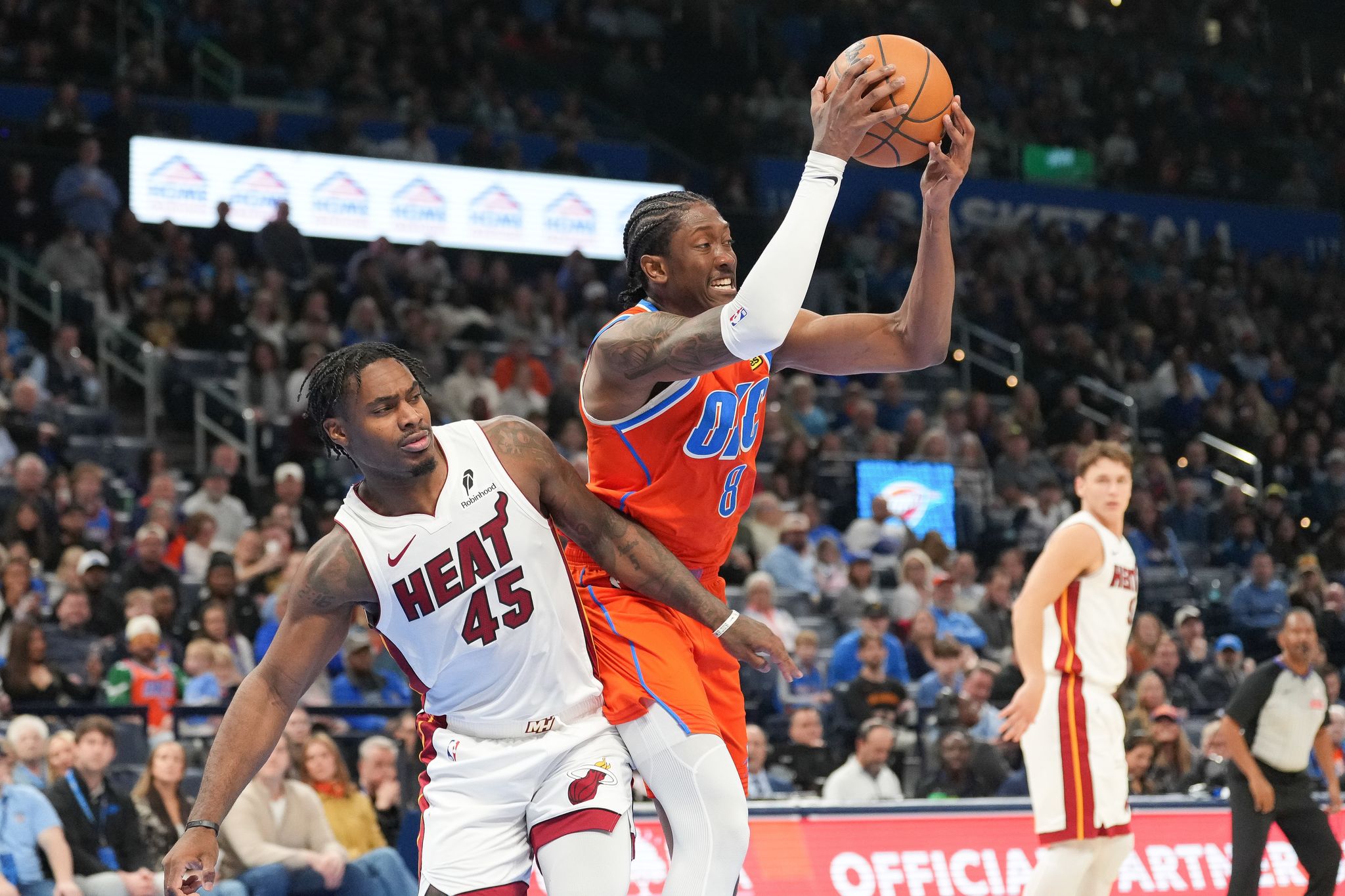 Shai Gilgeous-Alexander scores 29 points as Thunder beat Heat 124-112 ...