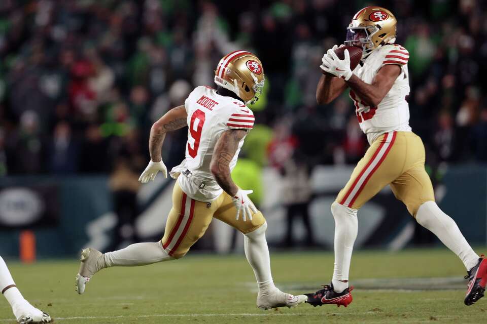 49ers ride defense past favored Eagles in thrilling wild card victory