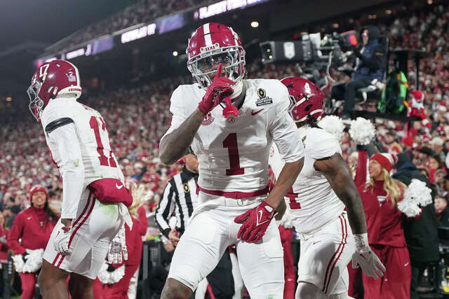 Texas A&M football transfer portal hub: Latest Aggies roster updates