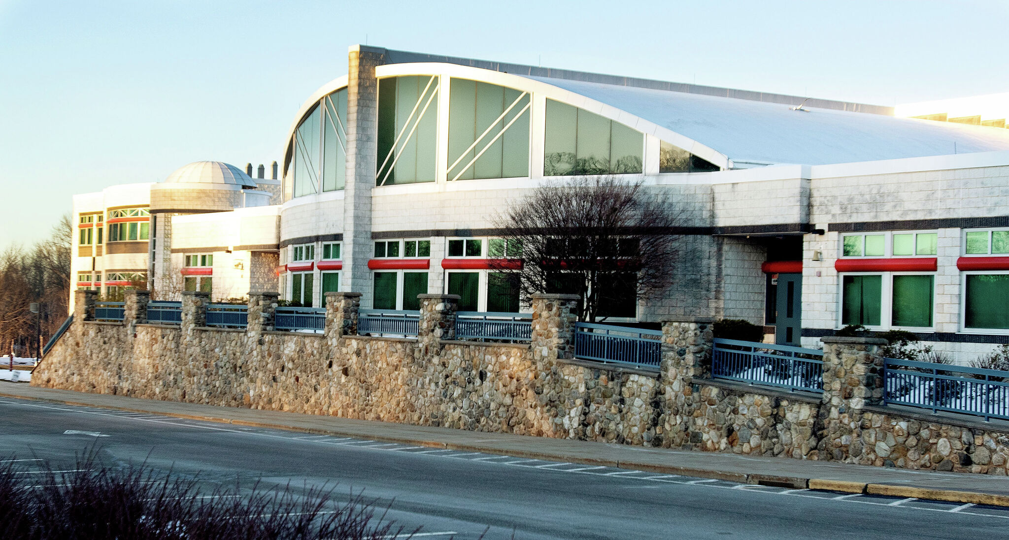 Meriden middle school evacuated Monday for small gas leak: Officials