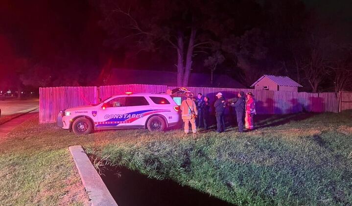 Houston man pulled from Harris County sewer after days underground