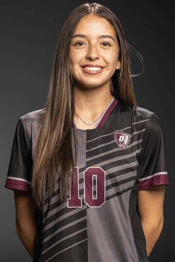 Davenport's Abigail Symon voted Express-News Athlete of the Week