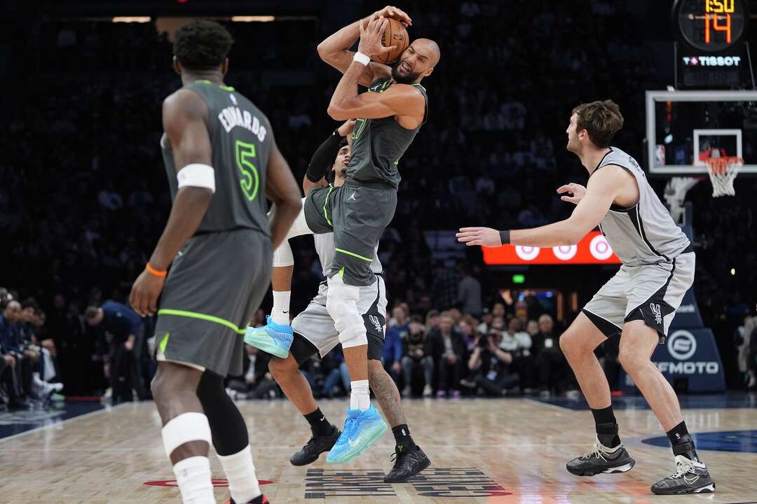 Timberwolves' Rudy Gobert will serve 1-game suspension against Bucks