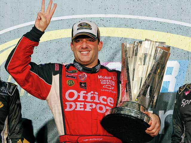 Tony Stewart returns to NASCAR in Ram Truck debut at Daytona ...