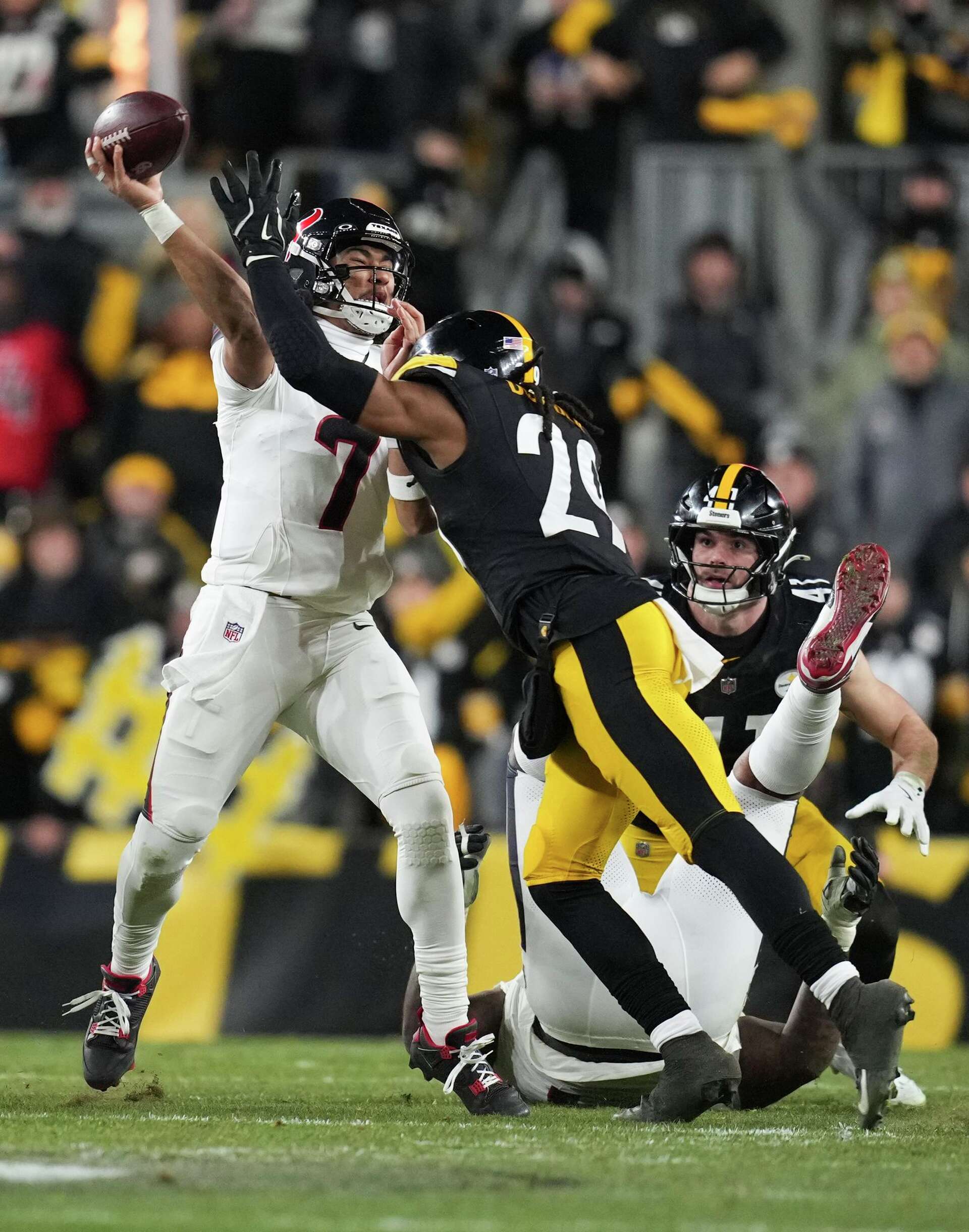 Houston Texans: Will Anderson Jr., Sheldon Rankins finish off Steelers