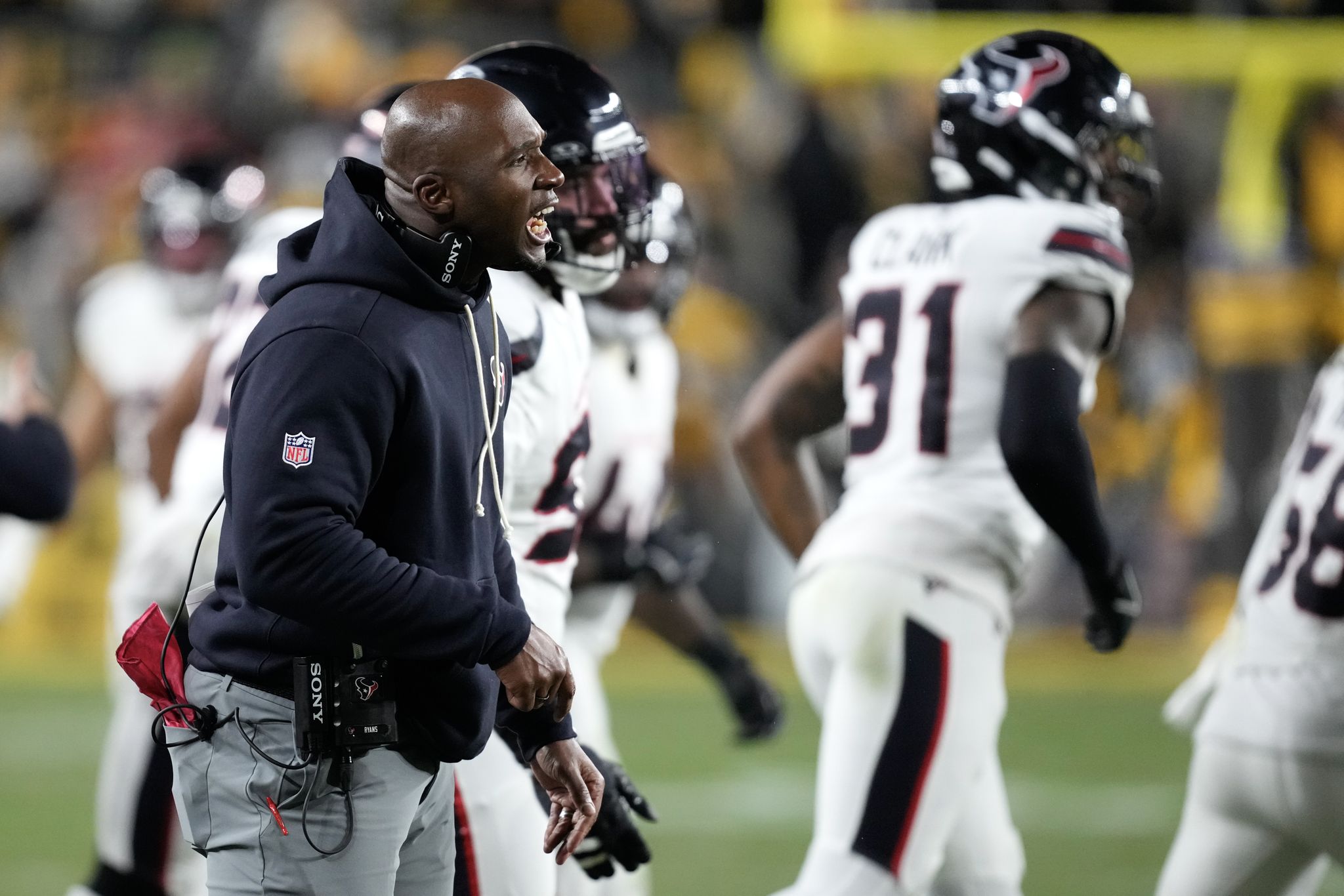 Houston Texans report card: Grading wild-card win over Steelers