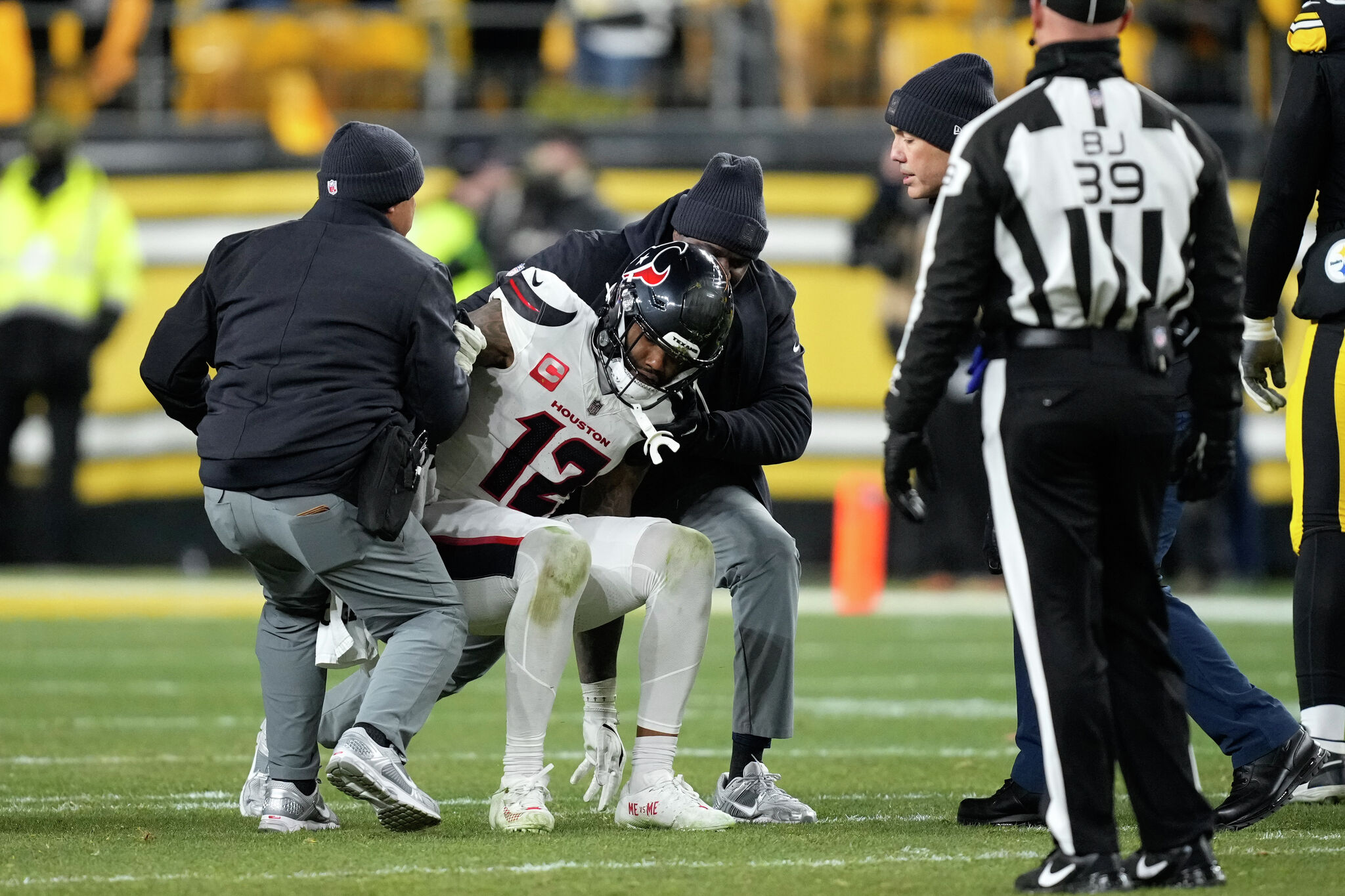 Can Nico Collins escape concussion protocol facing Patriots?
