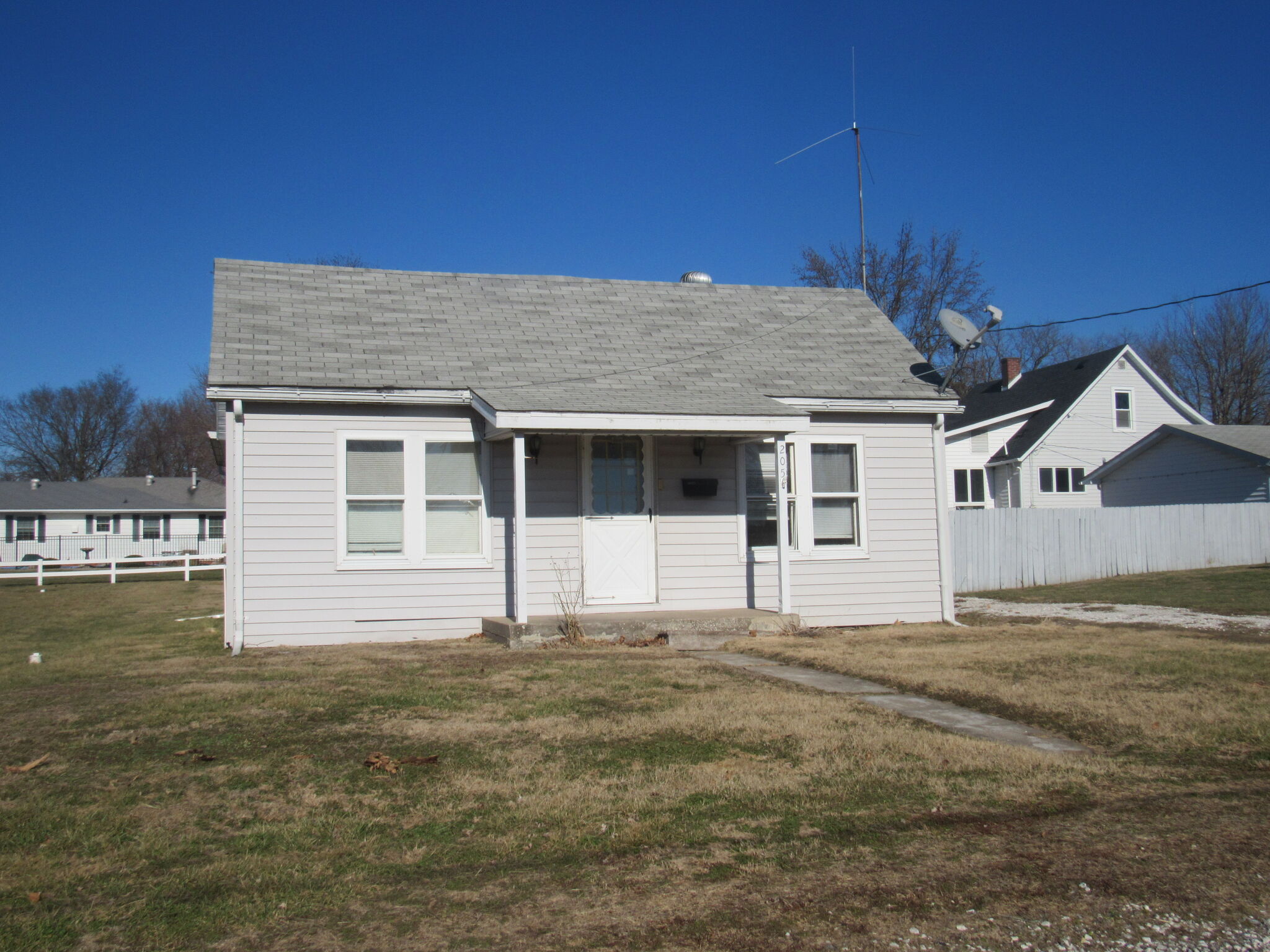 Illinois State Police pursuit: Bethalto man charged after crash