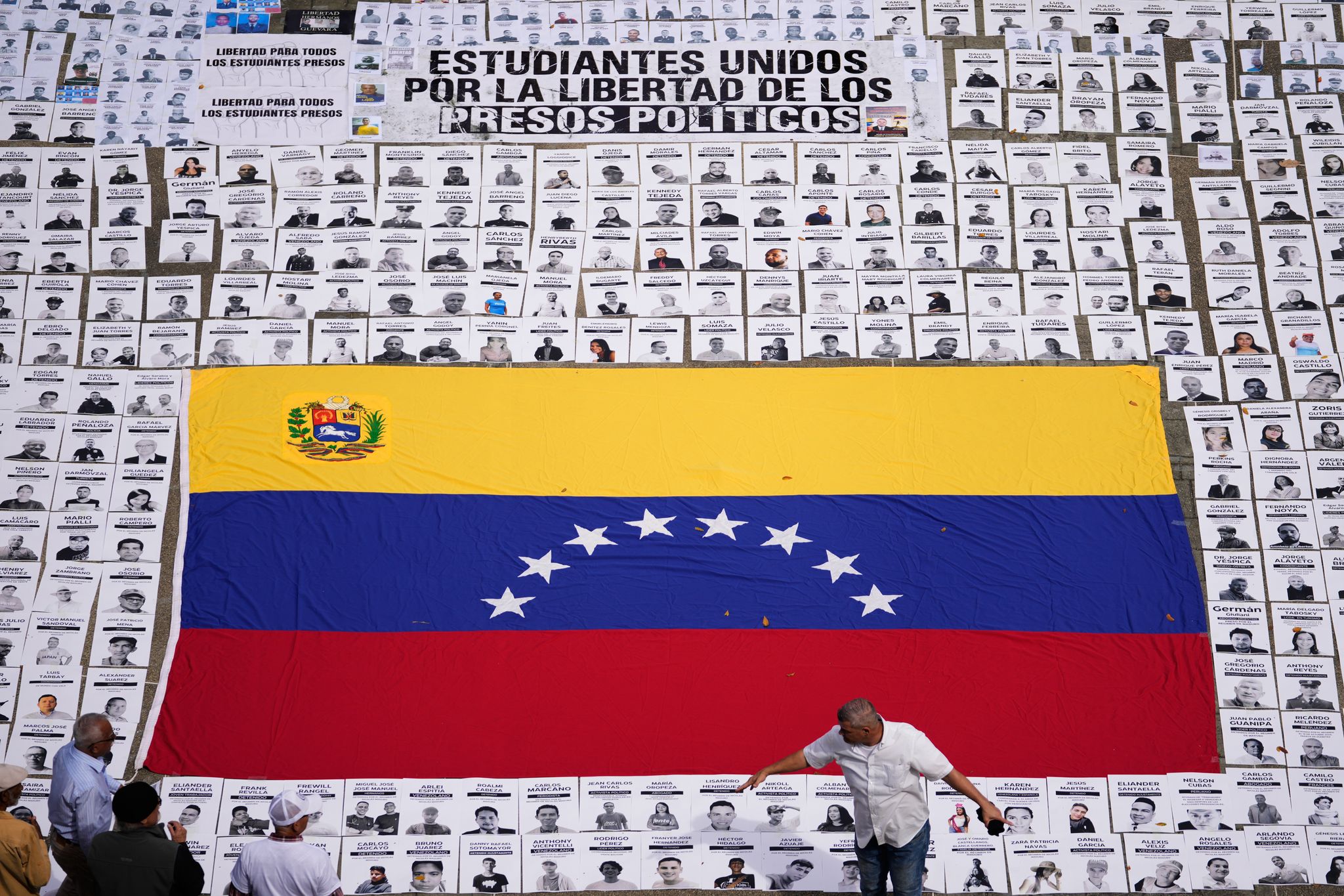 Hundreds more Venezuelans come forward to register relatives as ...