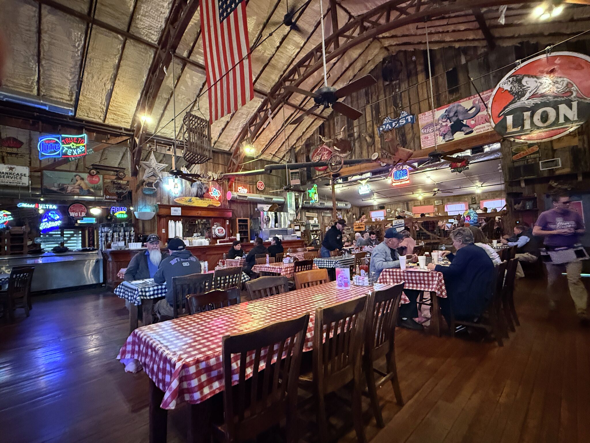 Layne's Chicken Fingers fires up new $350K Austin restaurant
