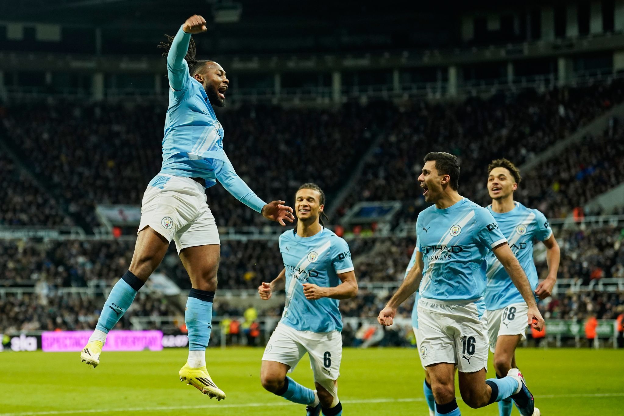 Semenyo anota de nuevo y el Man City vence 2-0 al Newcastle en ...