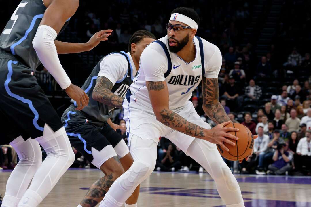 Anthony Davis expected to miss 6 weeks in latest absence for Mavs but ...