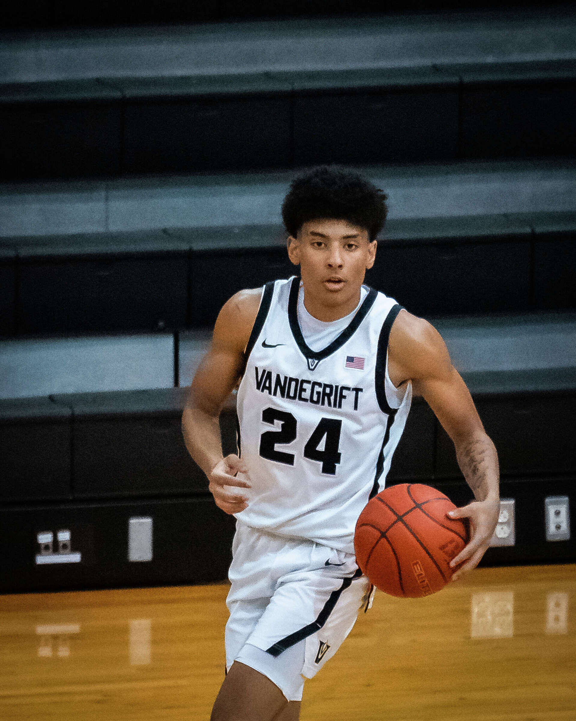 Westwood vs Vandegrift basketball game score: Warriors beat Vipers