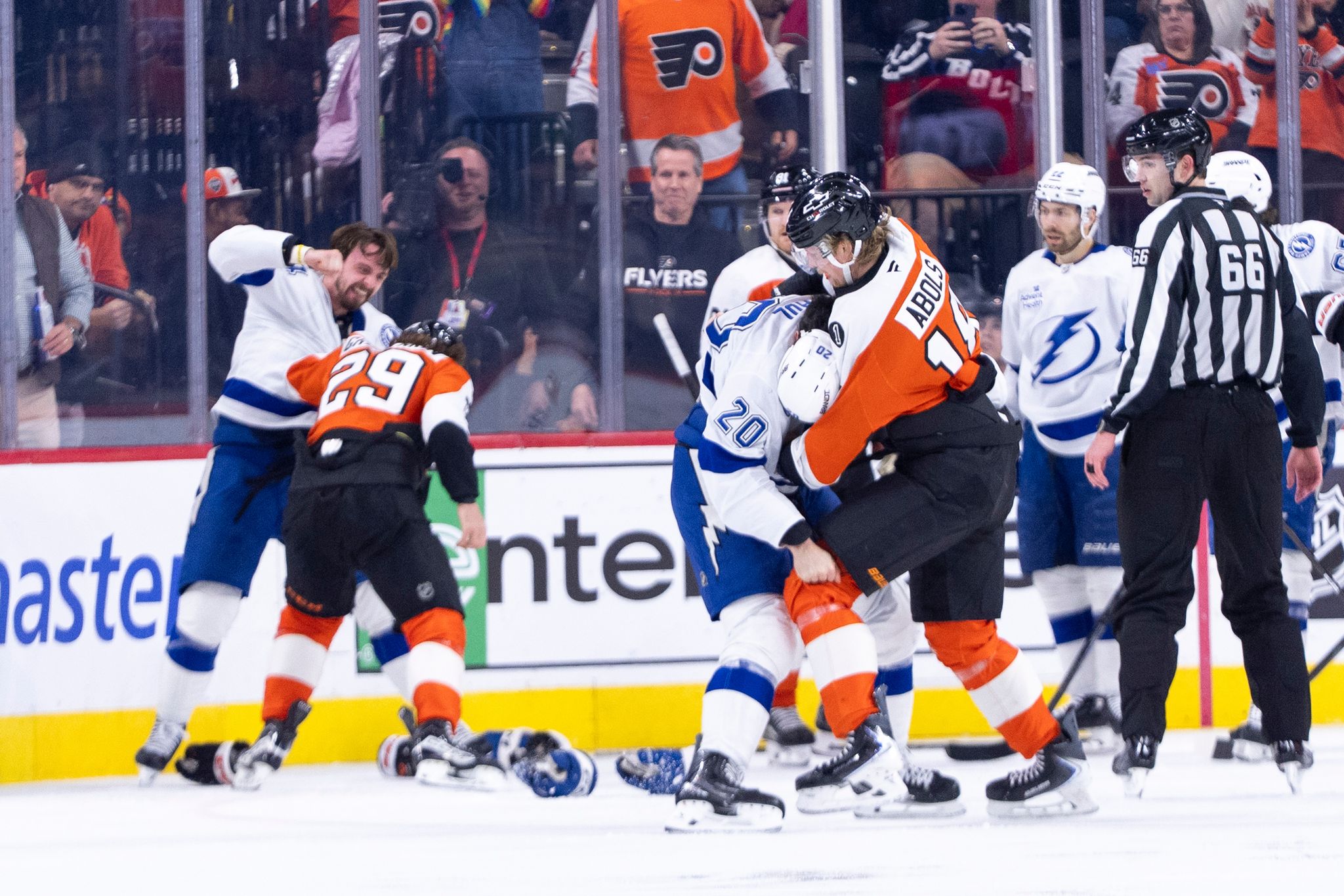 Lightning beat Penguins in shoutout for 11th straight win