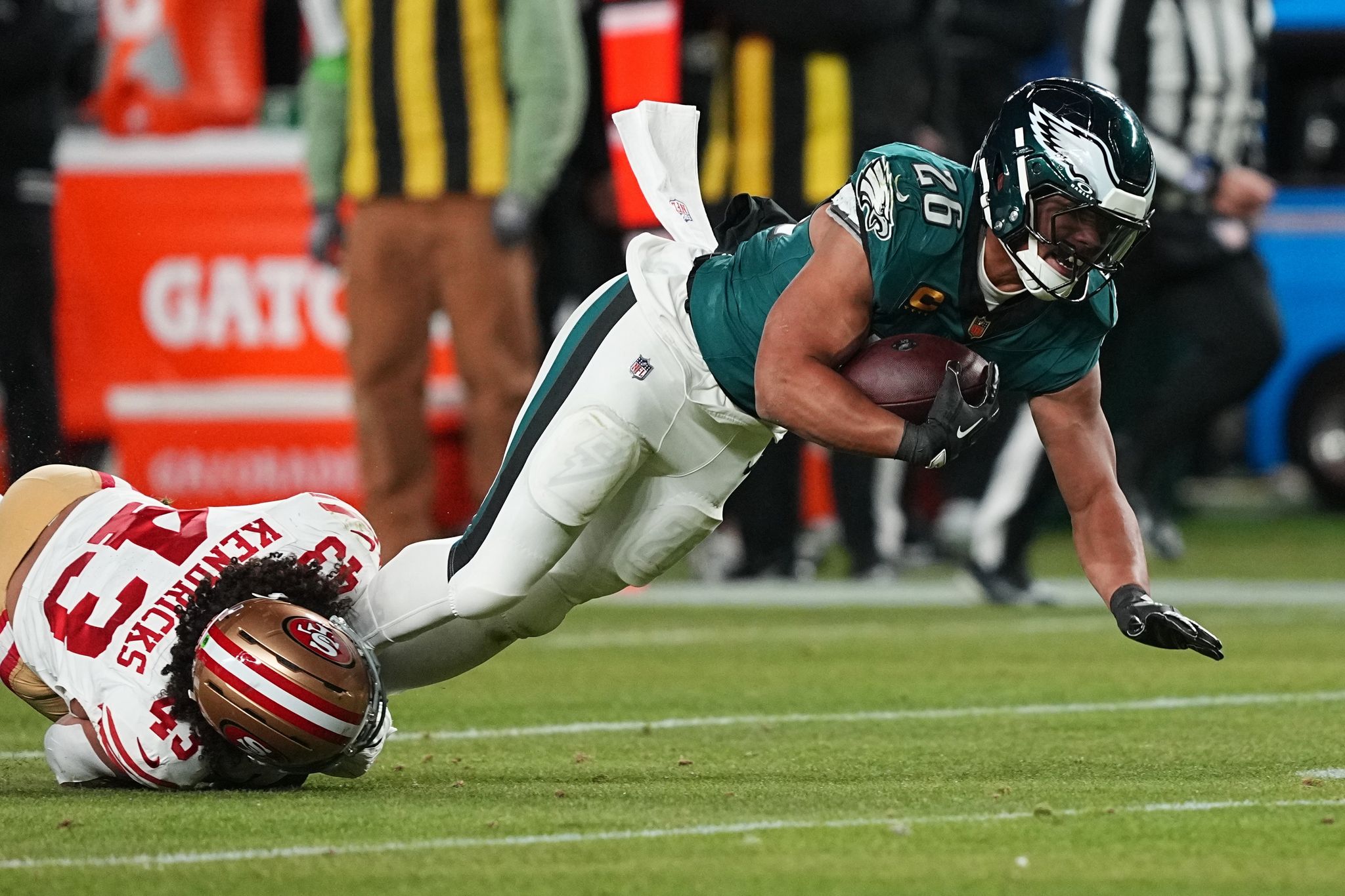 49ers count on 2 unlikely contributors at linebacker for playoff run