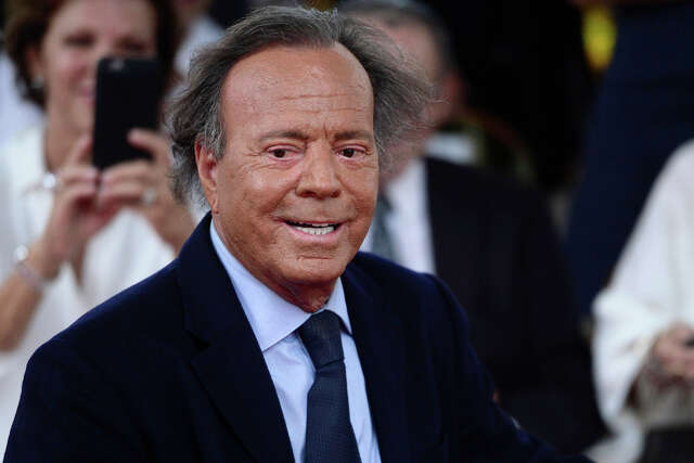 Julio Iglesias niega acusaciones de abuso sexual y dice que son ...