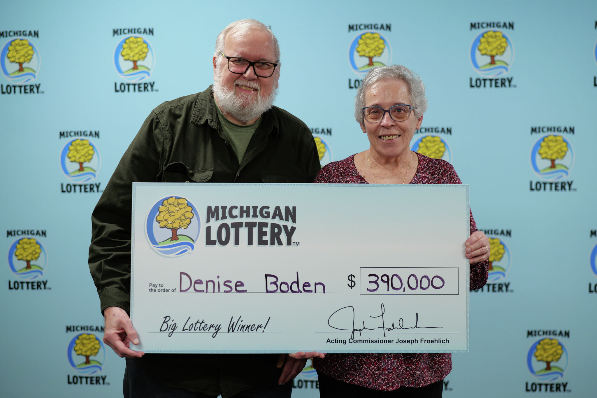 Sanilac County M-53 crash on ice ejects woman, injures 3