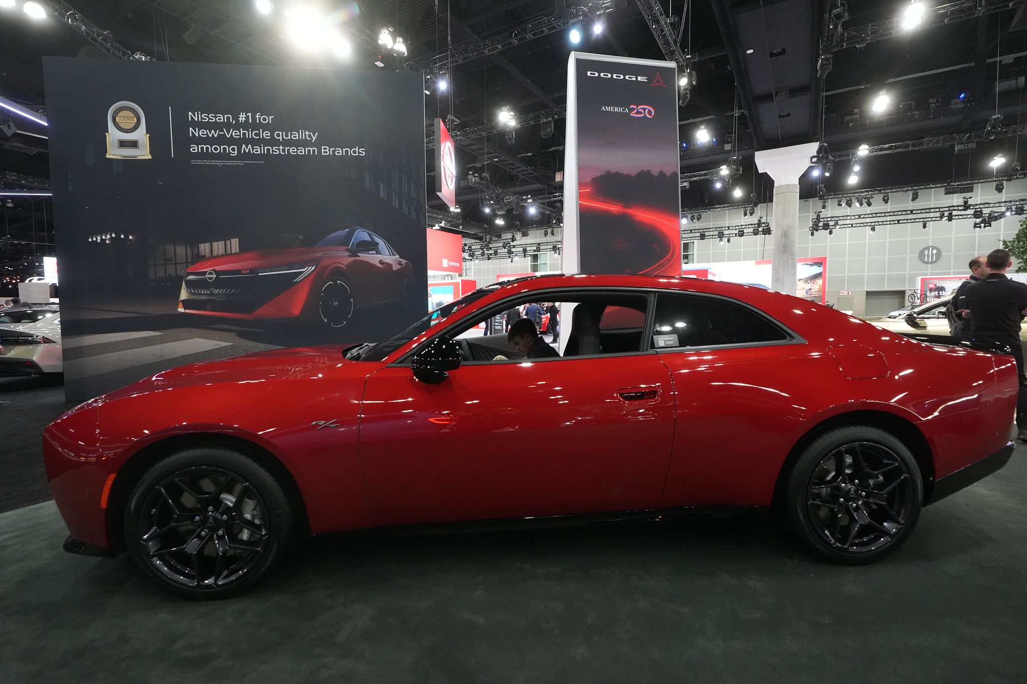 Dodge Charger, Ford Maverick Lobo and Hyundai Palisade win the 2026 ...