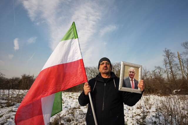 Exiled crown prince’s plan for Iran is mostly aimed at Trump, experts say