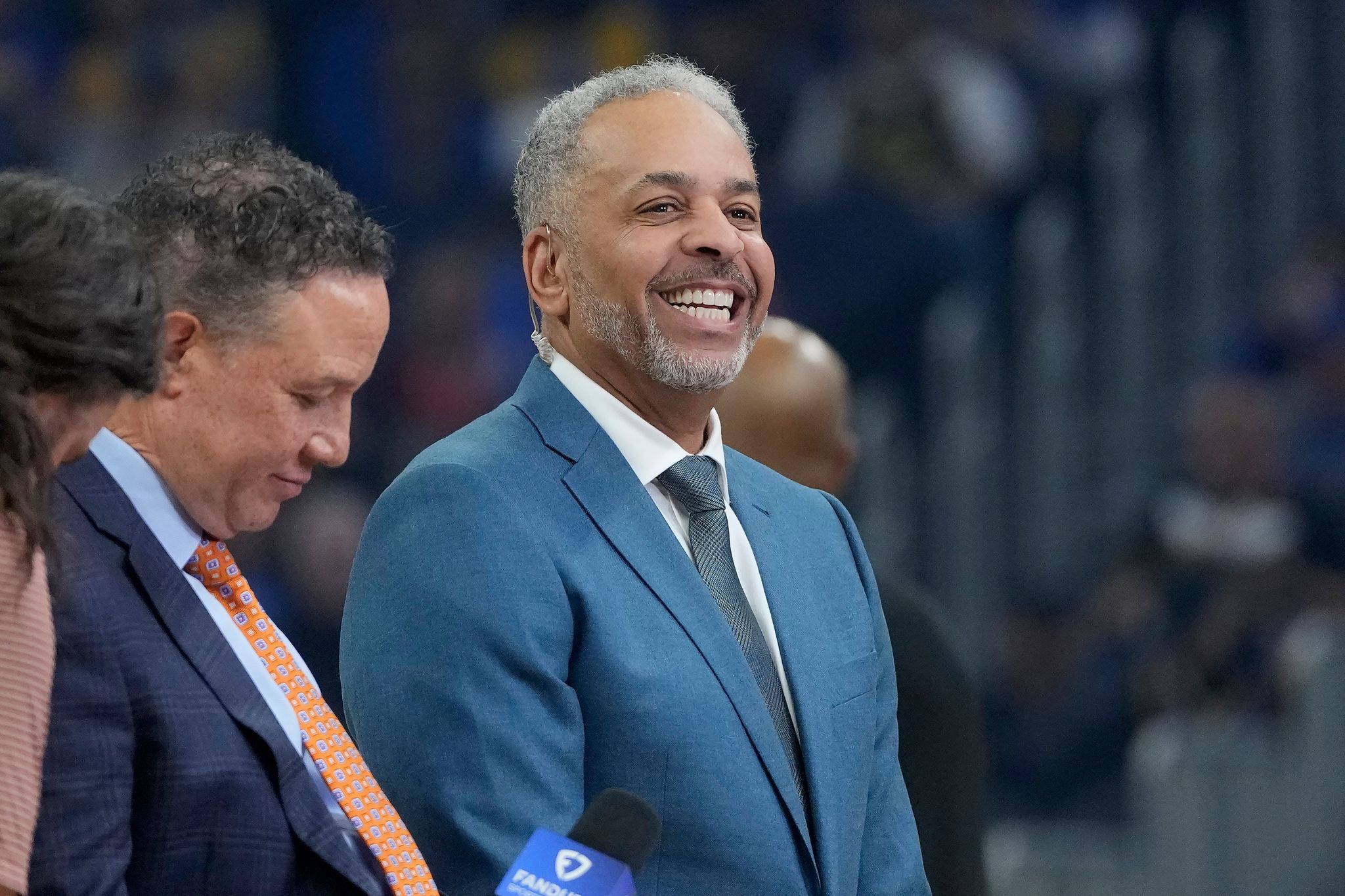 Dell Curry is getting his No. 30 jersey retired by Charlotte in March