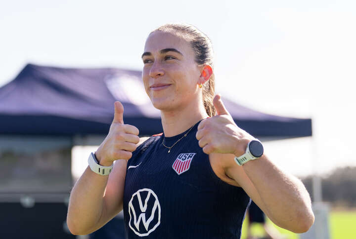 USWNT midfielder Sam Coffey leaving NWSL, signs with Manchester City