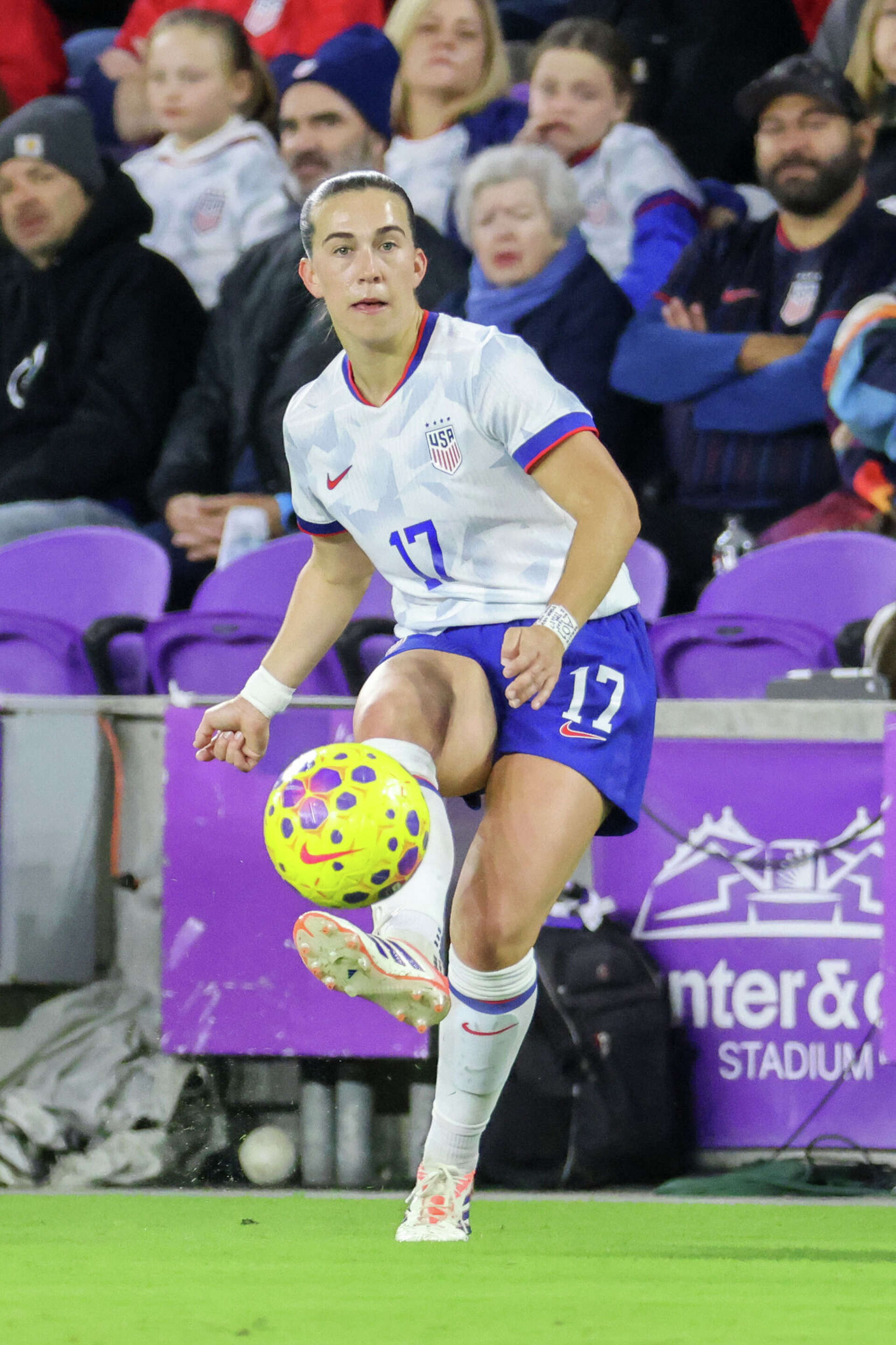 USWNT midfielder Sam Coffey leaving NWSL, signs with Manchester City