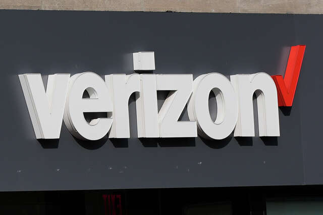 Verizon outage disrupts calling and data services for wireless ...