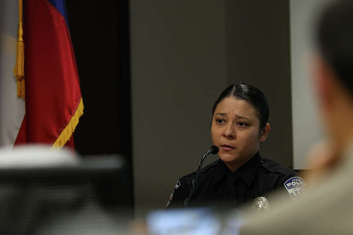 Former Robb Elementary aide says officer did not immediately go inside