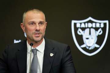 Búsqueda de entrenador de Raiders es clave en competitivo mercado de ...