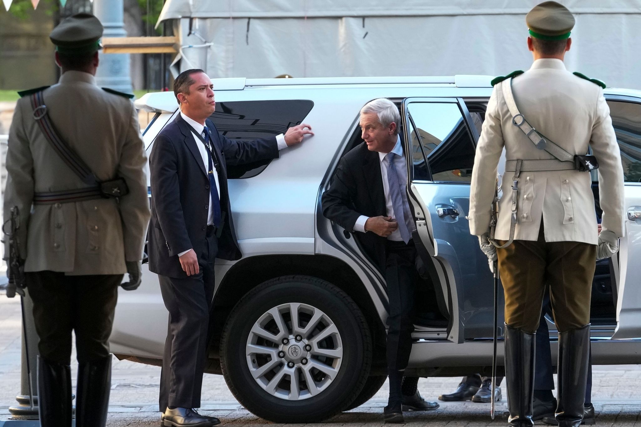 Boric y Kast vuelven a reunirse para coordinar la transición en Chile ...