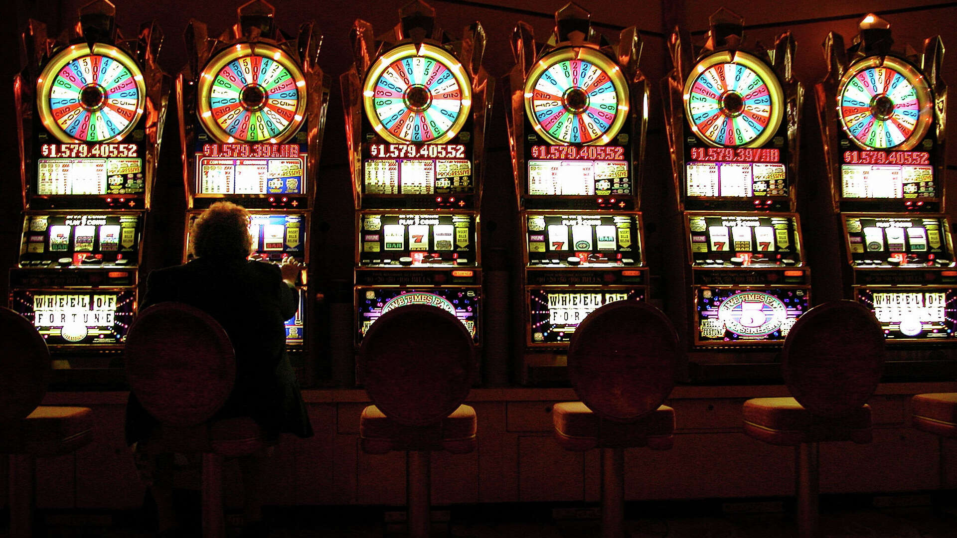 CT residents win $750k jackpots on Mohegan Sun online slot machines