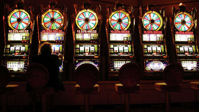 CT residents win $750k jackpots on Mohegan Sun online slot machines
