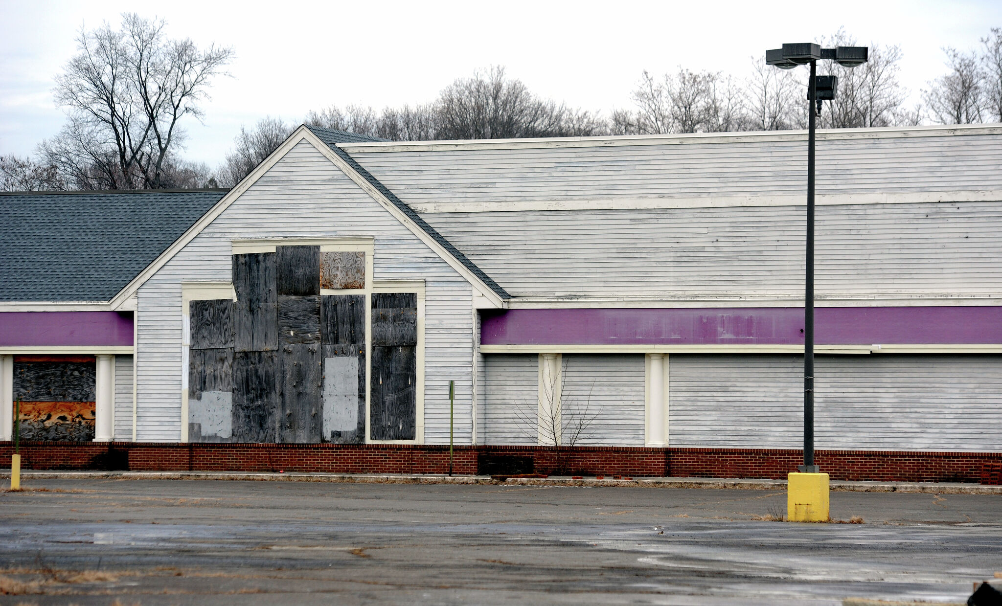 Ex-Bridgeport Stop & Shop to open as self-storage this spring