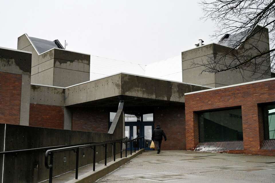 Schenectady faces fiscal peril over court facilities
