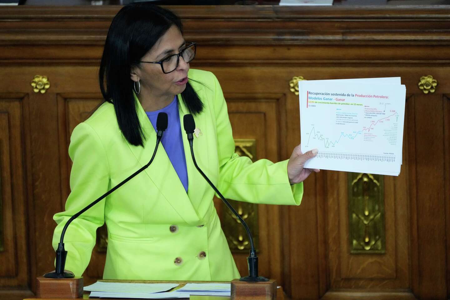 Photos show Venezuela caught between Machado’s diplomacy and Rodríguez ...
